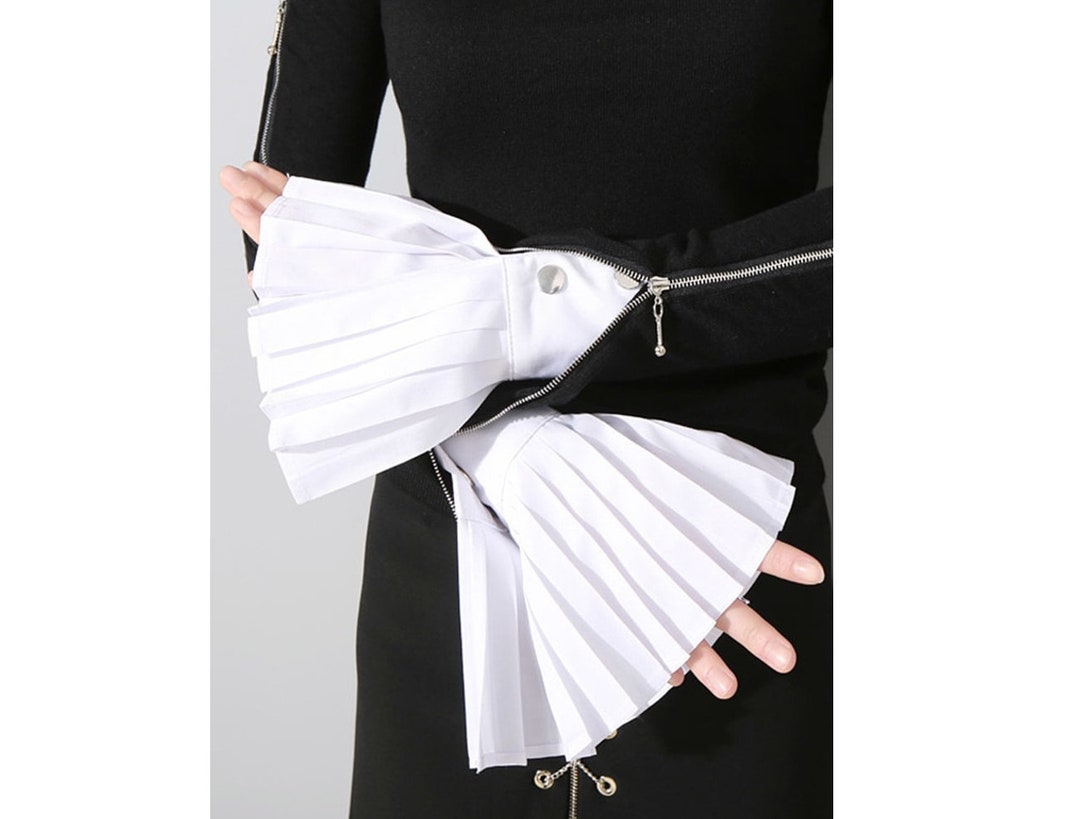 Women Pleated Cuffs With Button Closure,wrist Cuffs Hand Cuffs ...