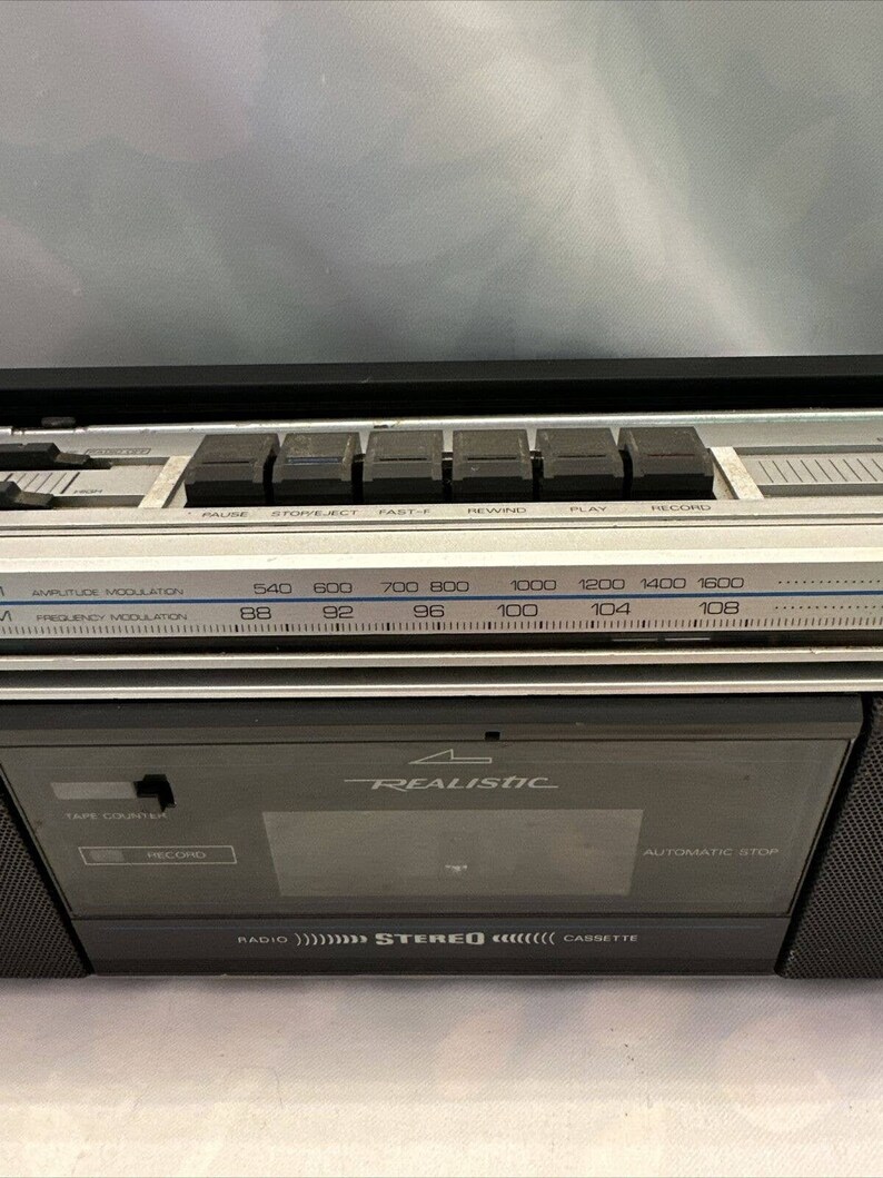 Vintage Realistic Boombox Model 14-788 Radio Stereo Cassette - Etsy