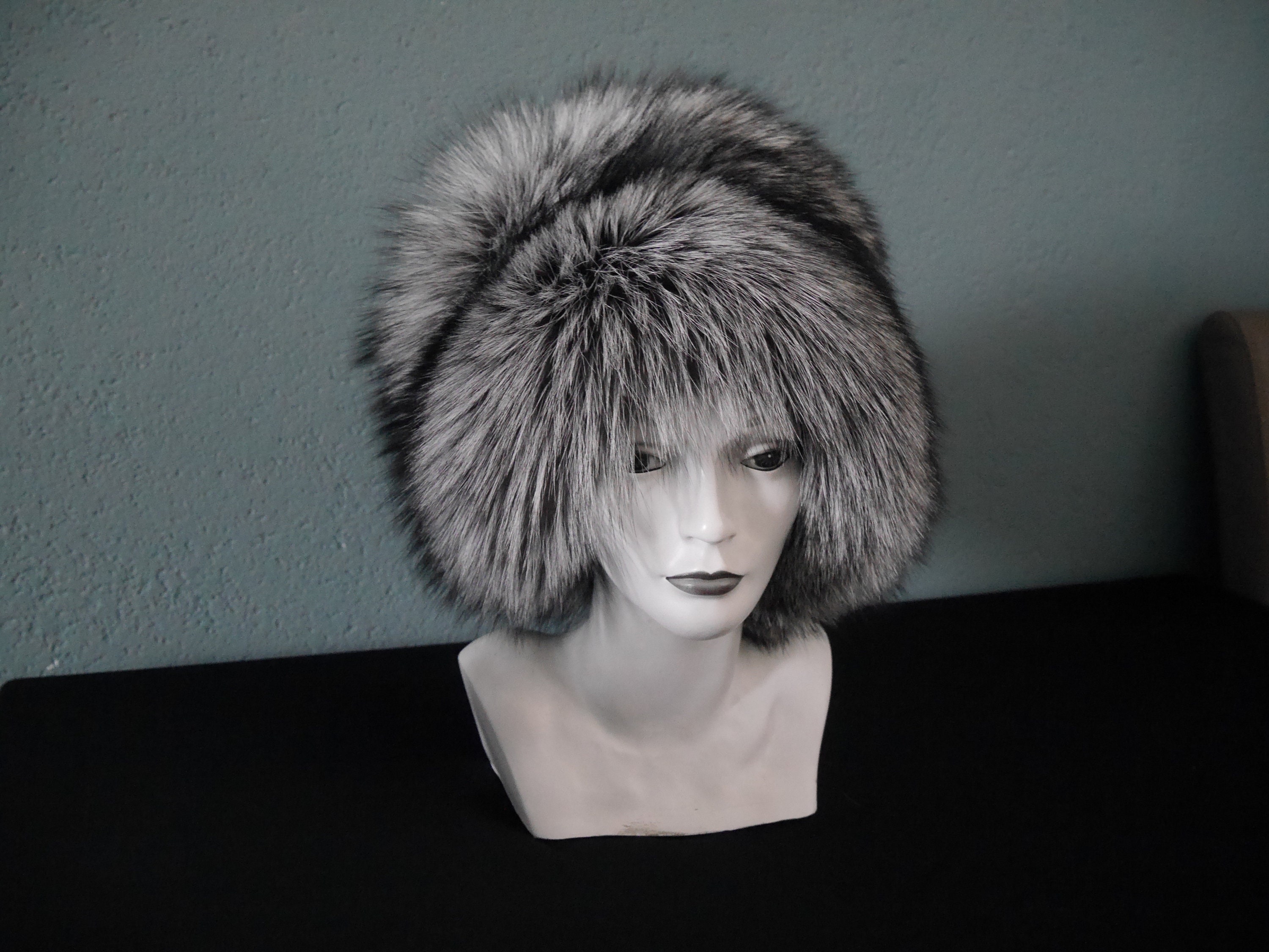 SAGA Silver Fox Fur Hat - Etsy