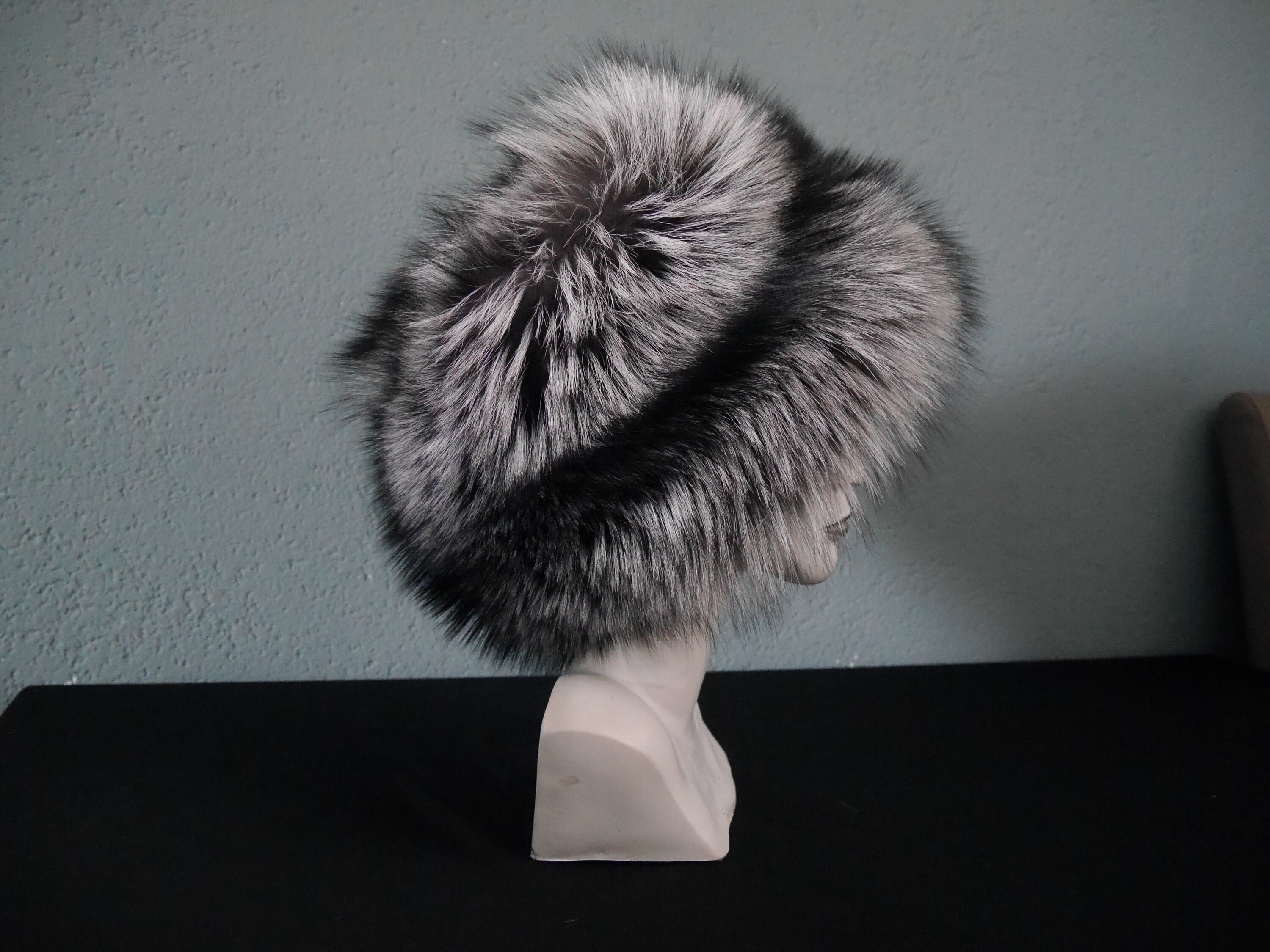 SAGA Silver Fox Fur Hat - Etsy