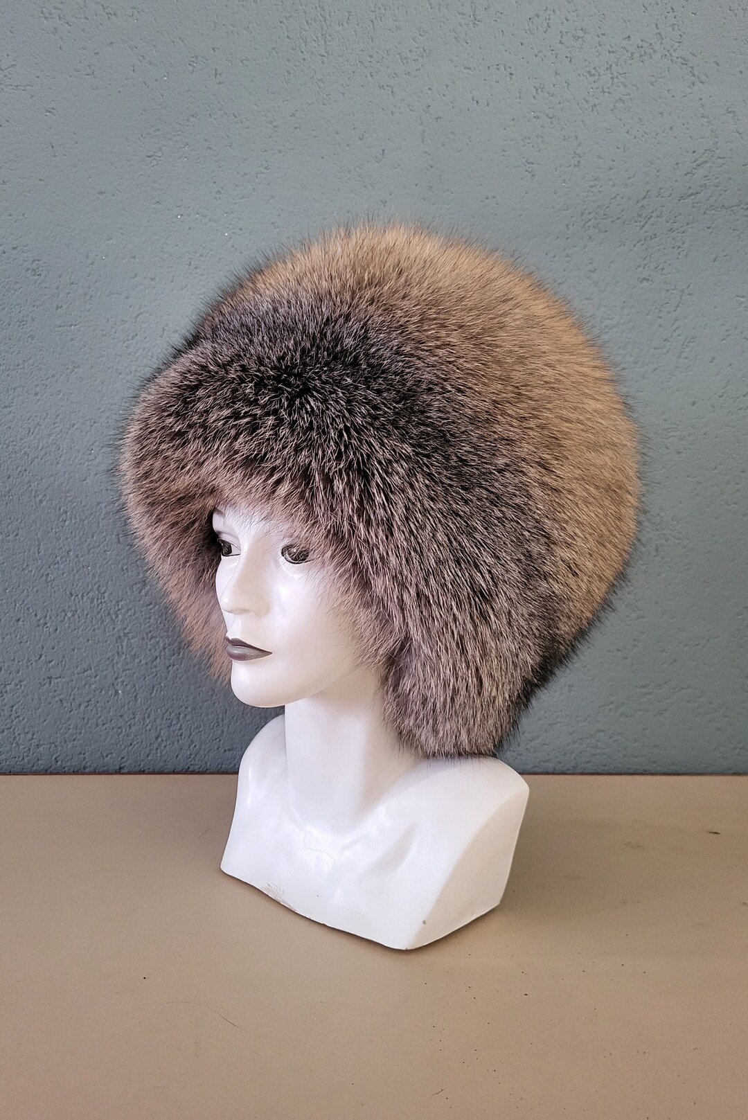 Golden Island Fox Fur Hat [SAGA] - Etsy