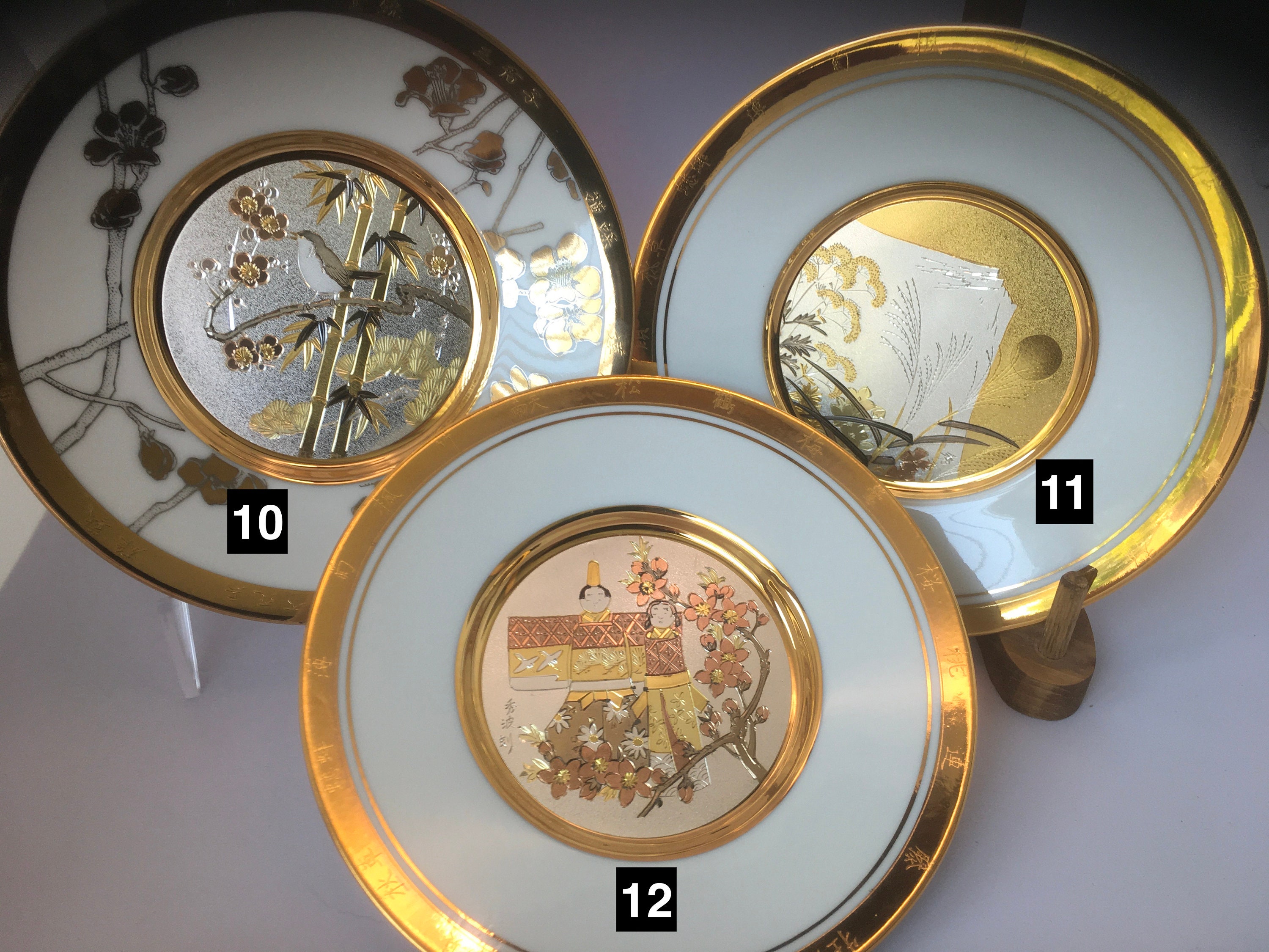 The Japanese Floral Calendar Chokin Plate Collection by the Hamilton ...