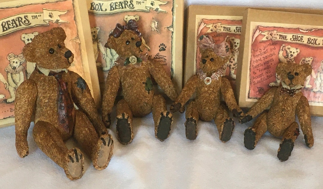 Shoebox Bears Grizberg Family of Four With Boxes Mom Pop Sister Brother ...