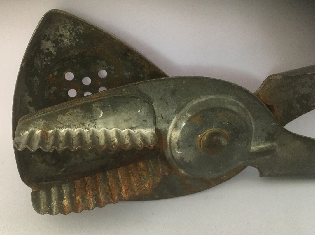 Antique Handheld Lime and Lemon Squeezer by Vaughan in Chicago Made in ...