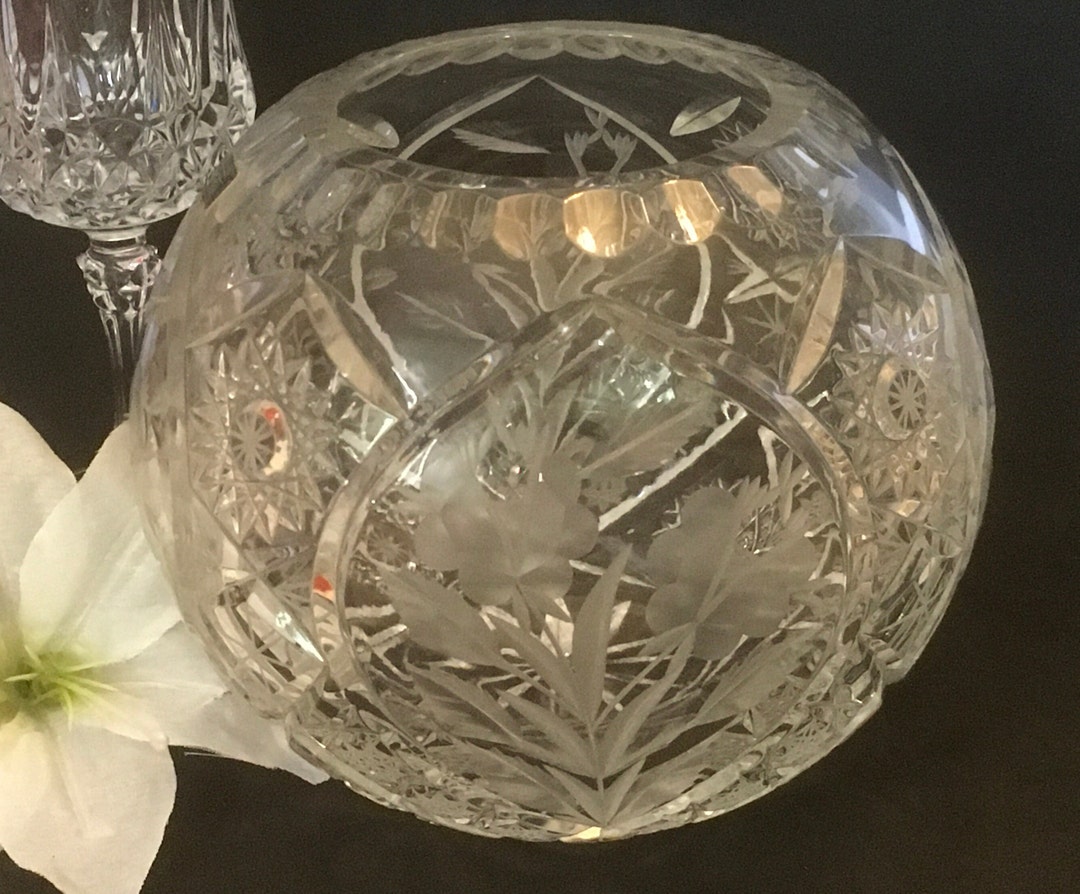 Violetta Hand Cut Lead Crystal Intaglio Frosted Floral Hobstar 12 Point ...
