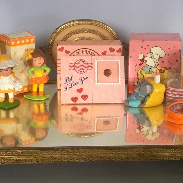 Avon Small World - Etsy