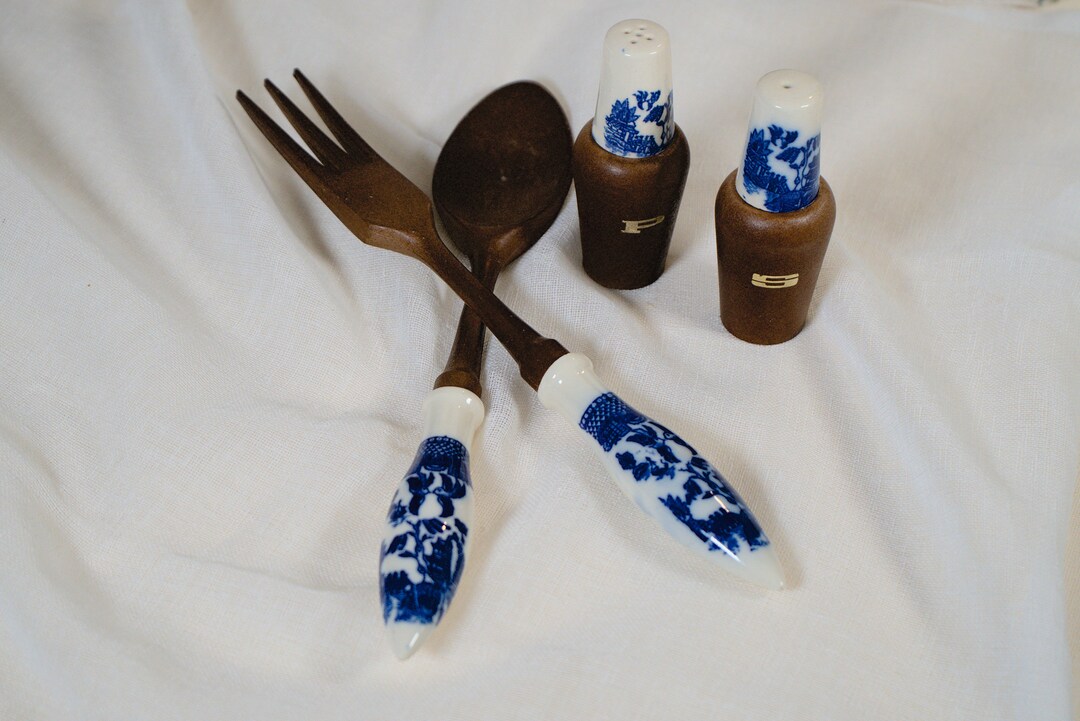Vintage Server Set With Porcelain Handles and a Salt and Pepper Shaker ...