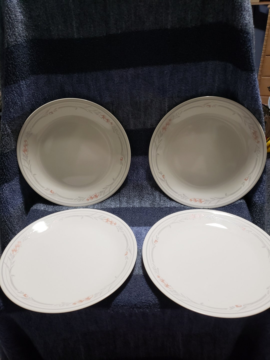 Corelle by Corning Rose Tulip 4 Beige Peach Dinnerware Plates 10" Very ...