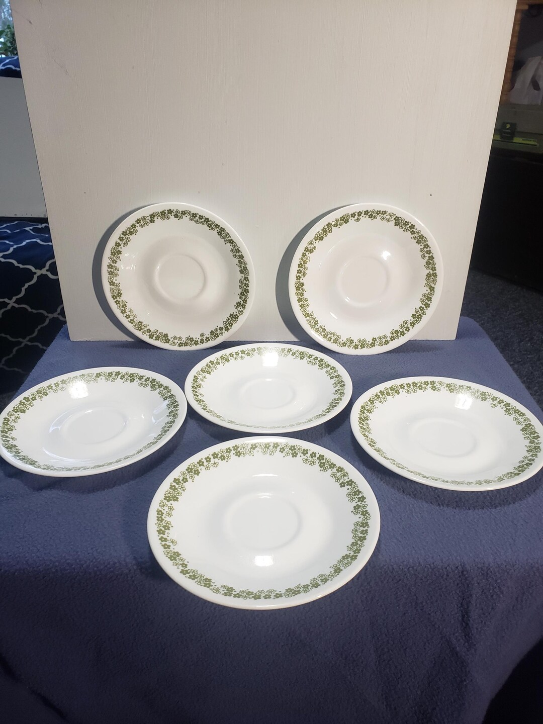 Corelle by Corning, Daisy Pattern White and Green Very Good Condition ...