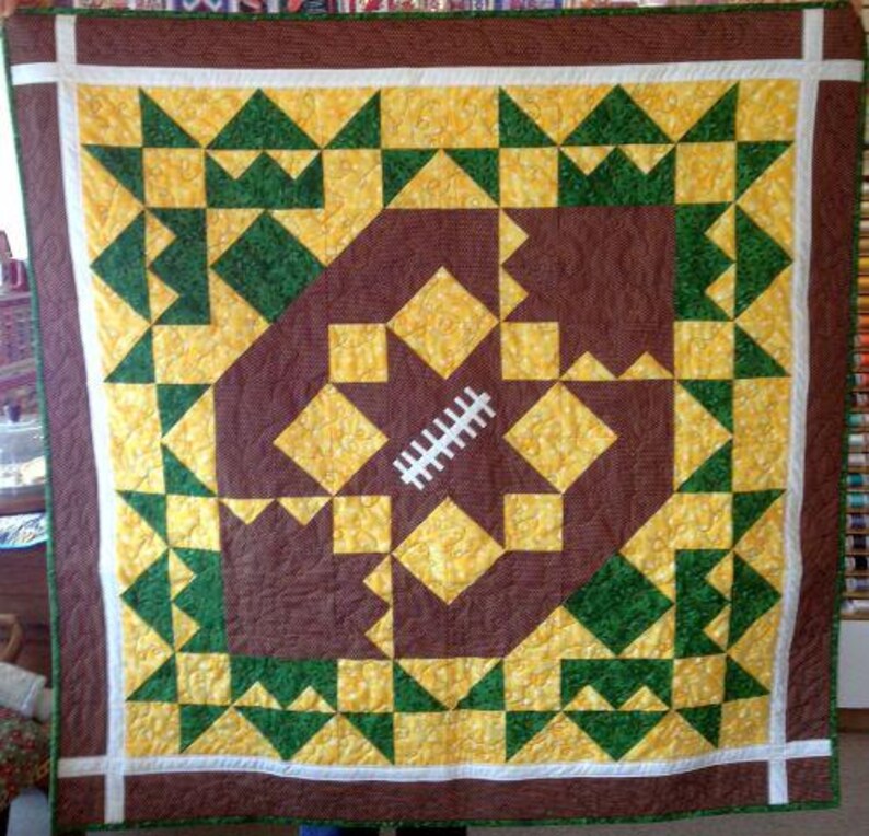 Football Fans Mini Quilt Pattern - Table Topper or Wall Hanging ...