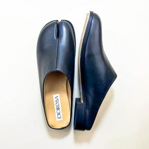 Classic Style Genuine Leather Black Tabi Ballet Flats | Vintage Split ...