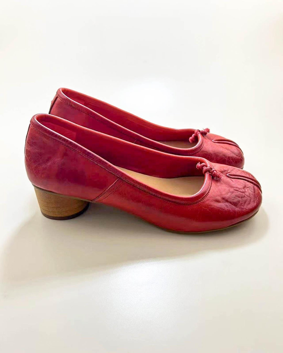 Retro Style Red Round Toe Tabi Ballet Heels | Vintage Split Toe ...