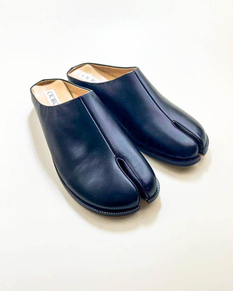 Classic Style Genuine Leather Black Tabi Ballet Flats | Vintage Split ...