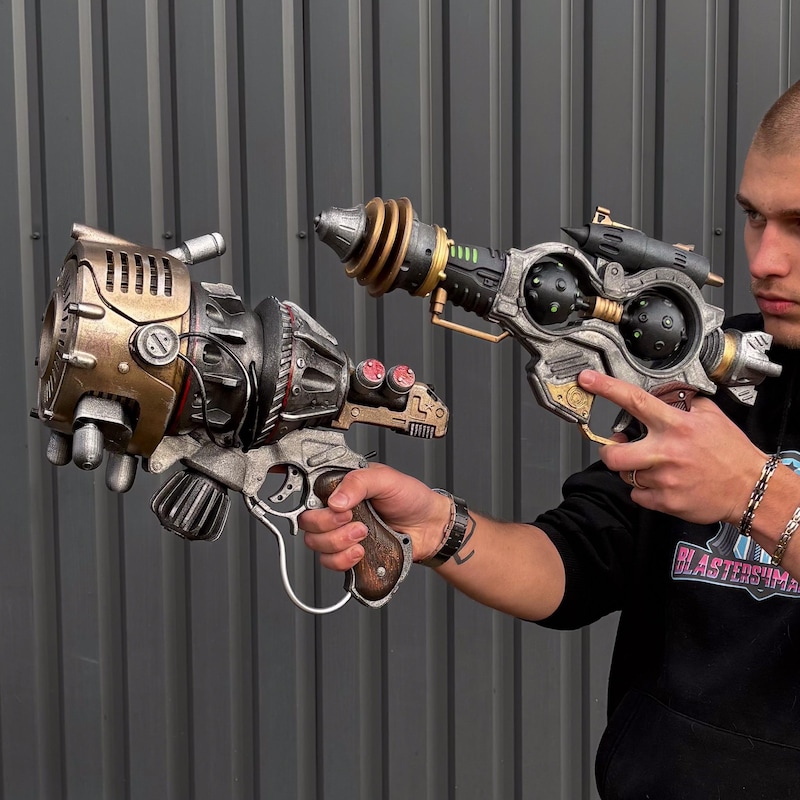 Call of Duty Raygun Replica - Etsy
