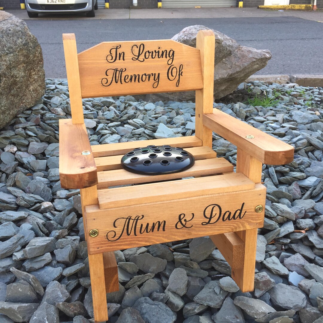 In Loving Memory Memorial Chair - Etsy UK