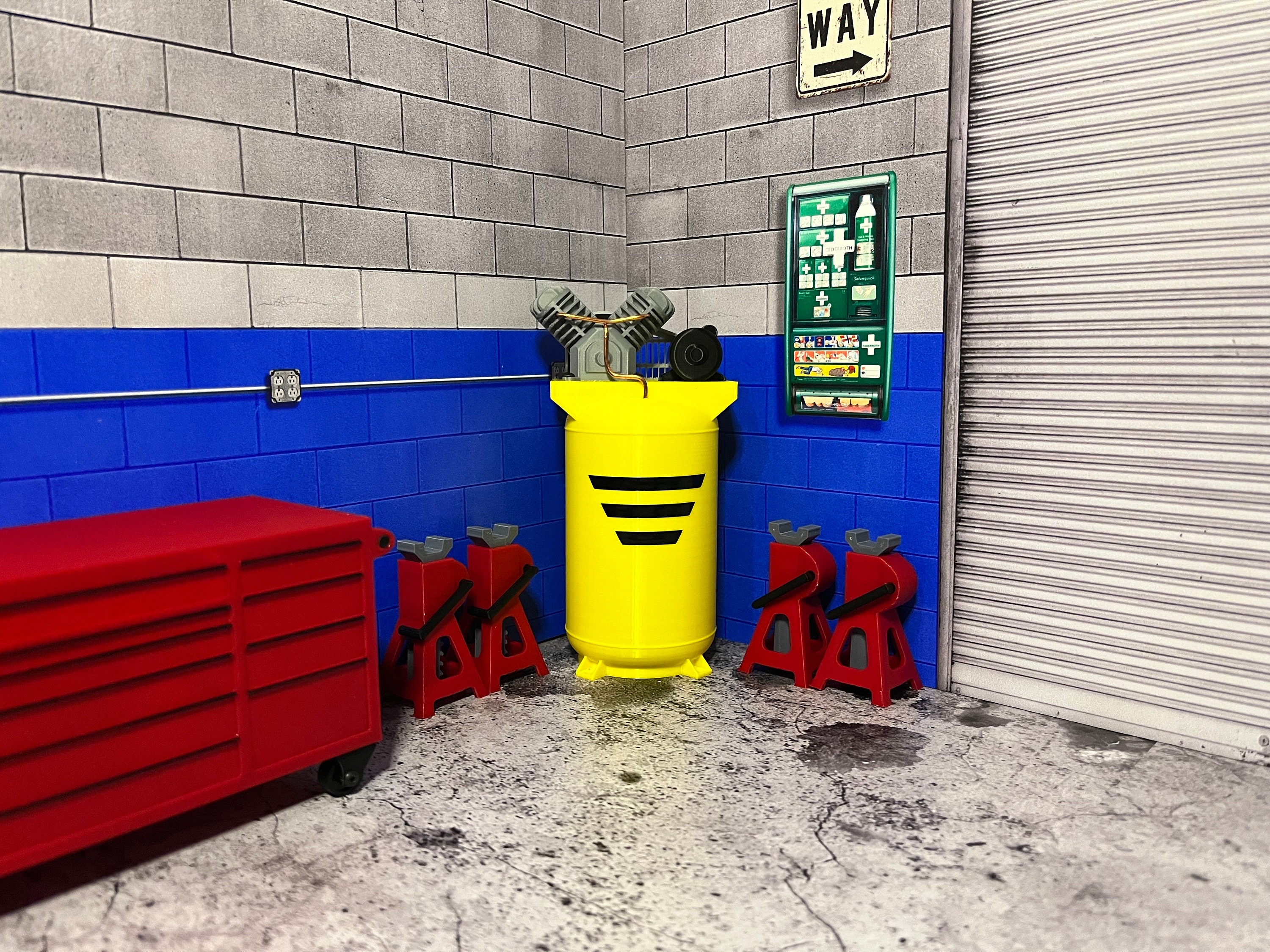 Scale Air Compressor 1/10 Scale Garage Air Compressor Scale Diorama Air ...