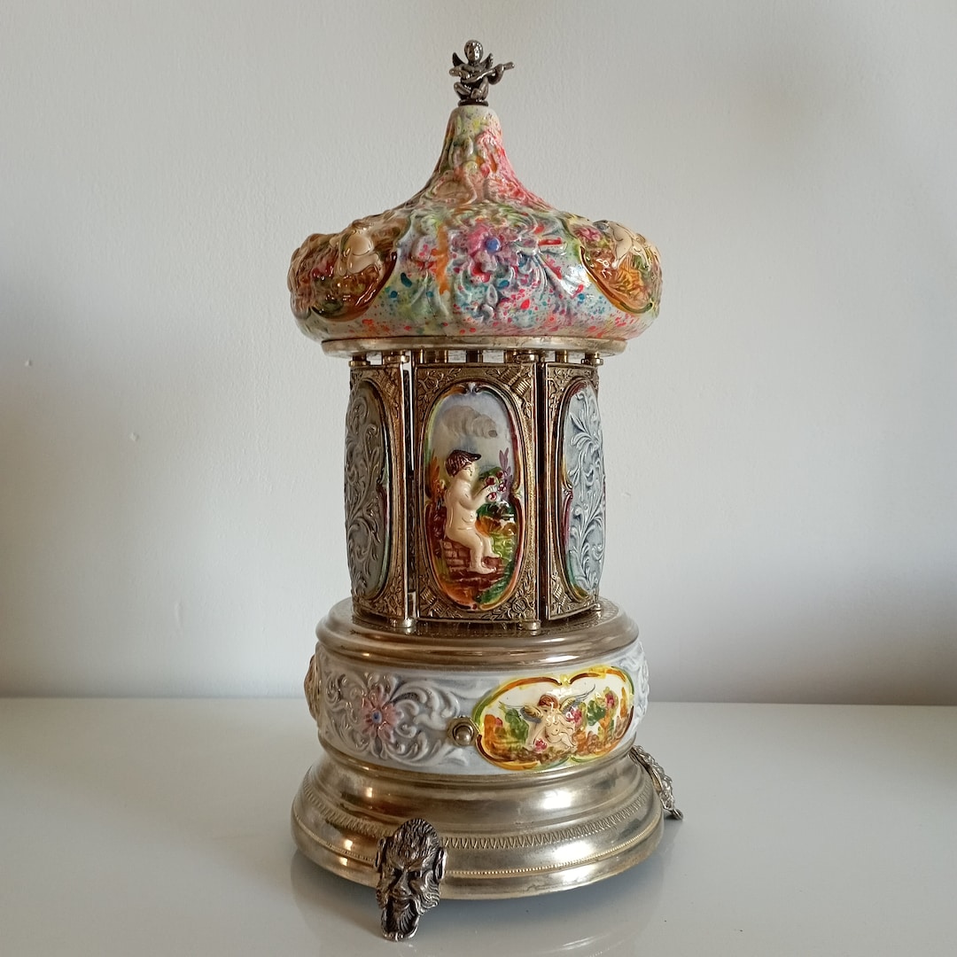 Capodimonte Ceramic Musical Carousel//dispenser of Cigarettes, Cigars ...