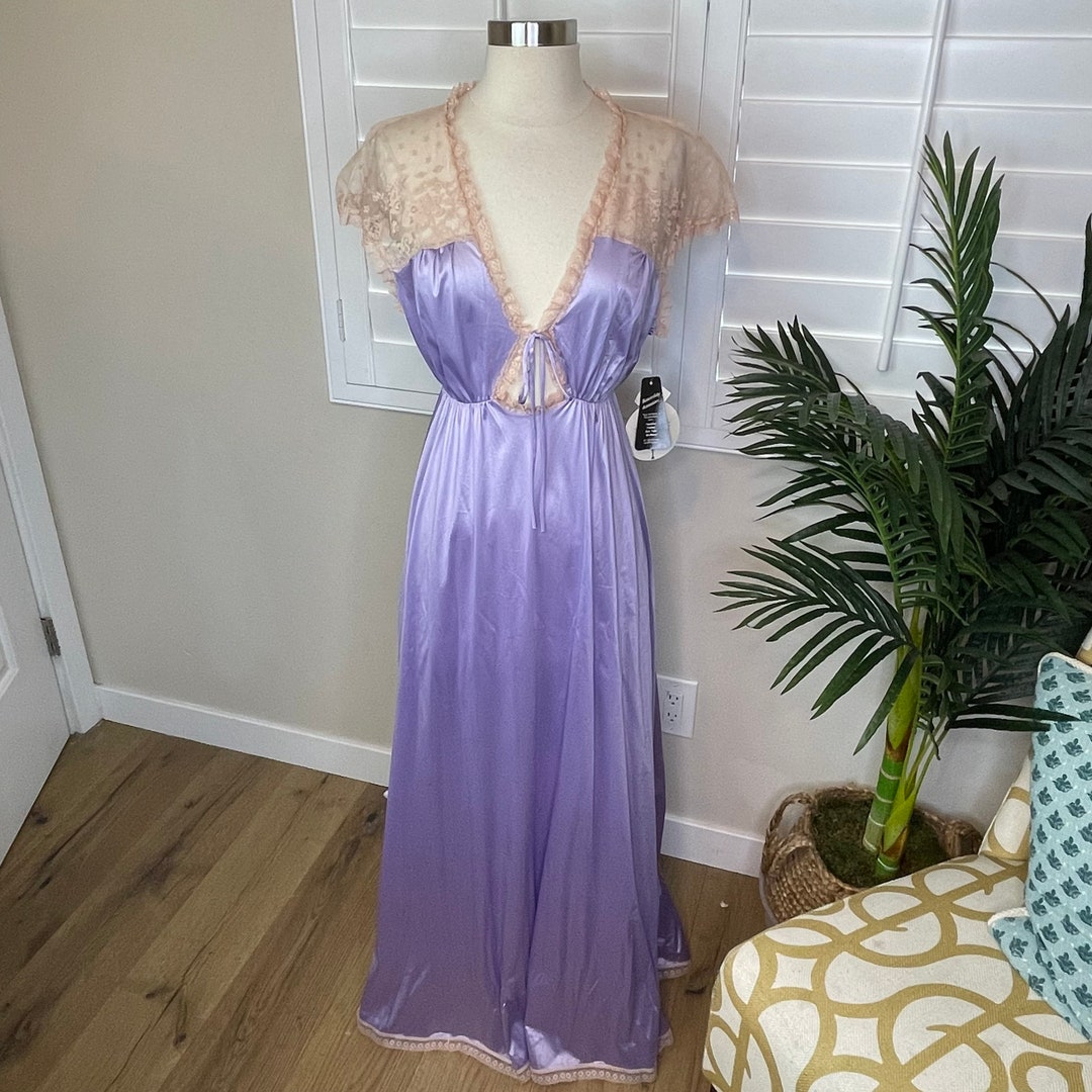 Stunning Vintage Night Gown From Diamond Cut - Etsy