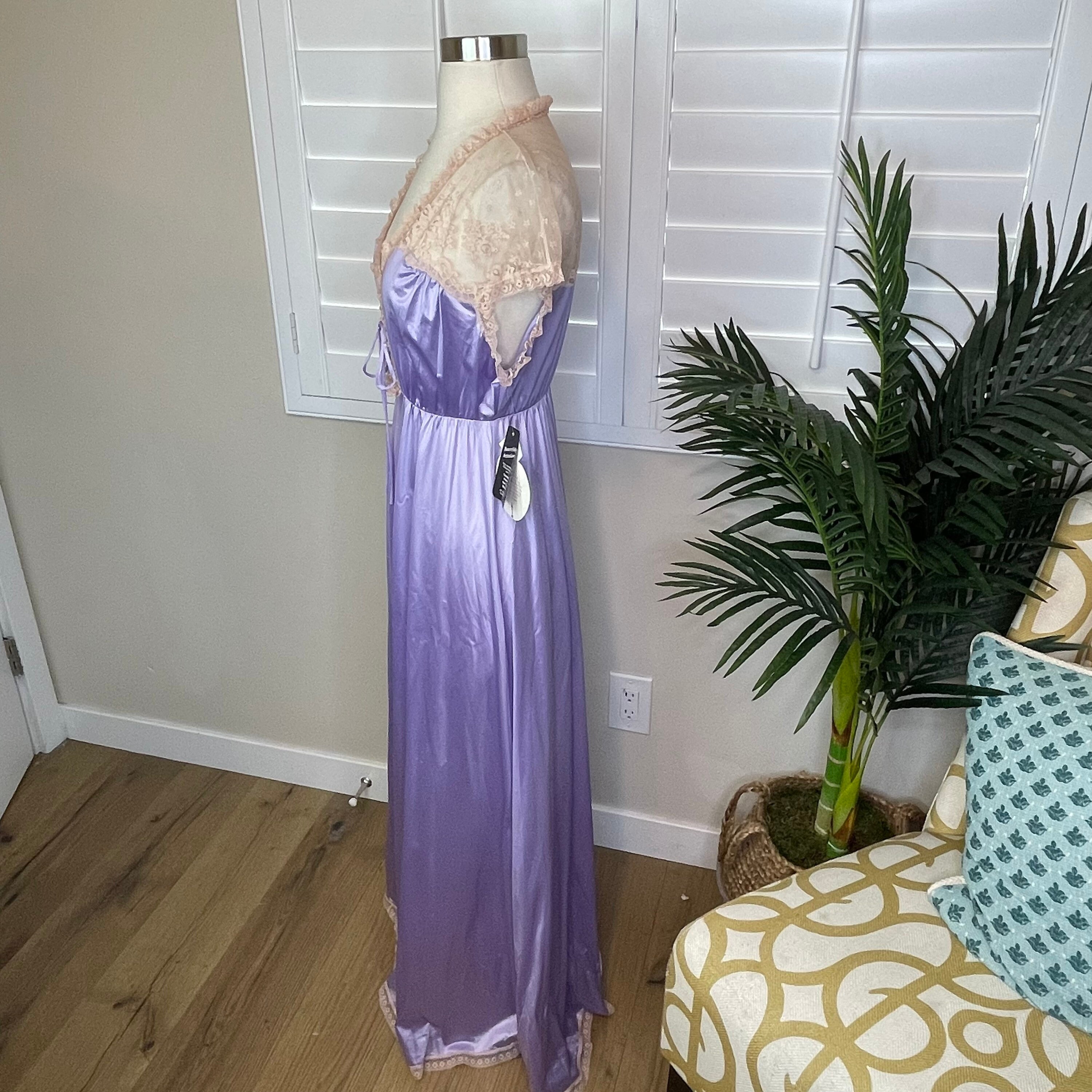 Stunning Vintage Night Gown From Diamond Cut - Etsy
