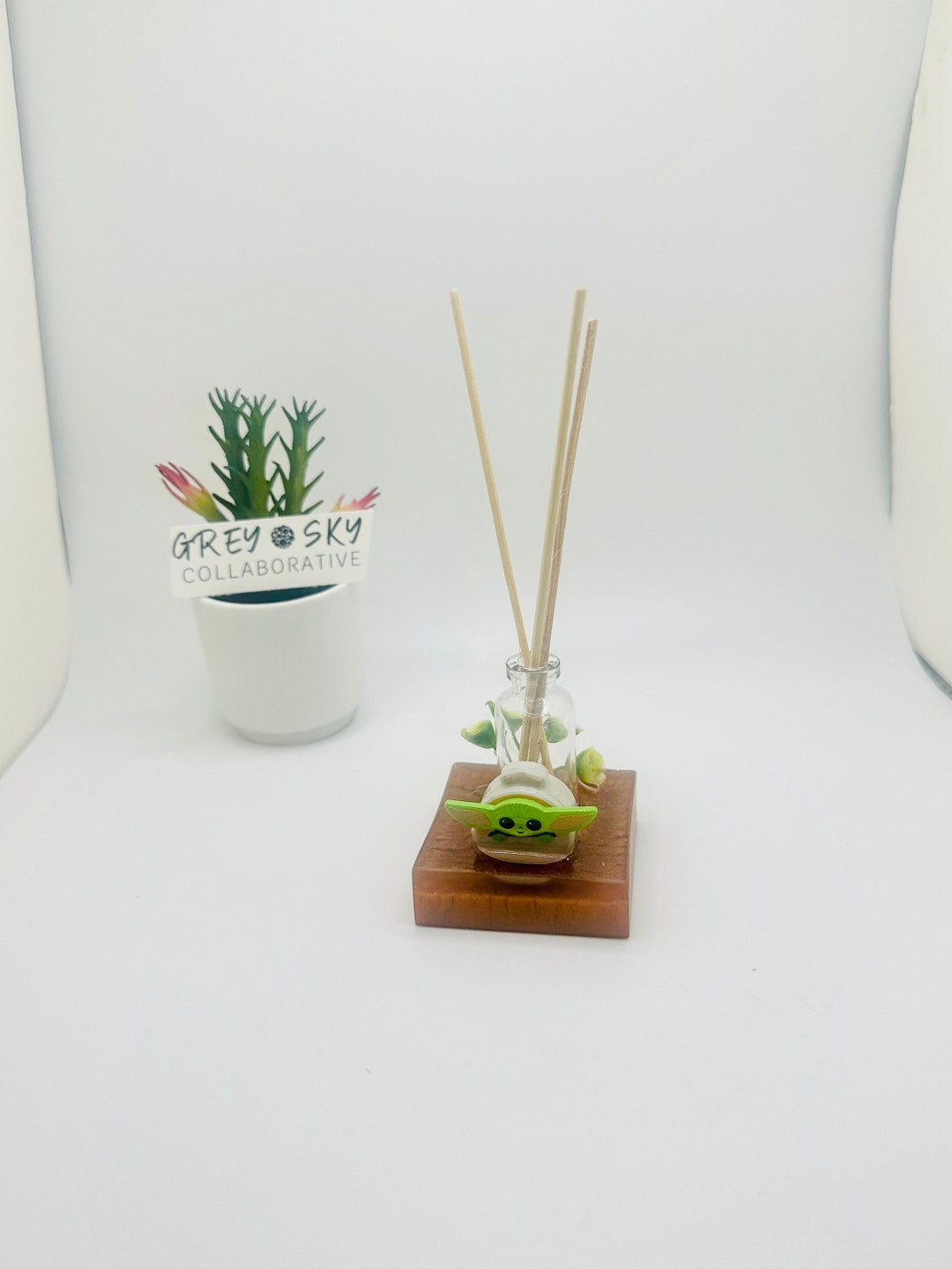 The Child Mini Scented Oil Diffuser | Epoxy Resin Reed Diffuser ...