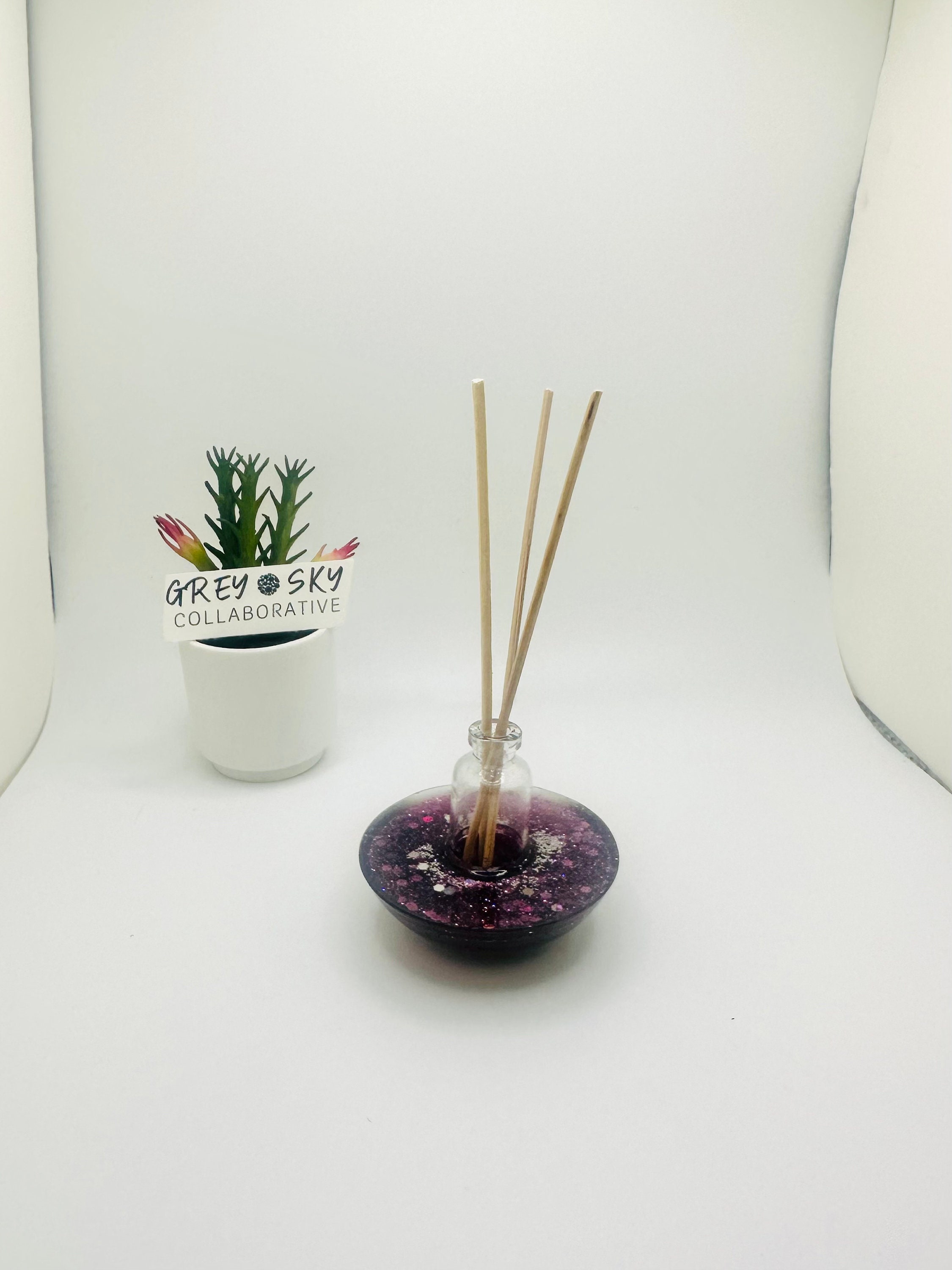 Sphere of Stars Mini Scented Oil Diffuser | Epoxy Resin Reed Diffuser ...