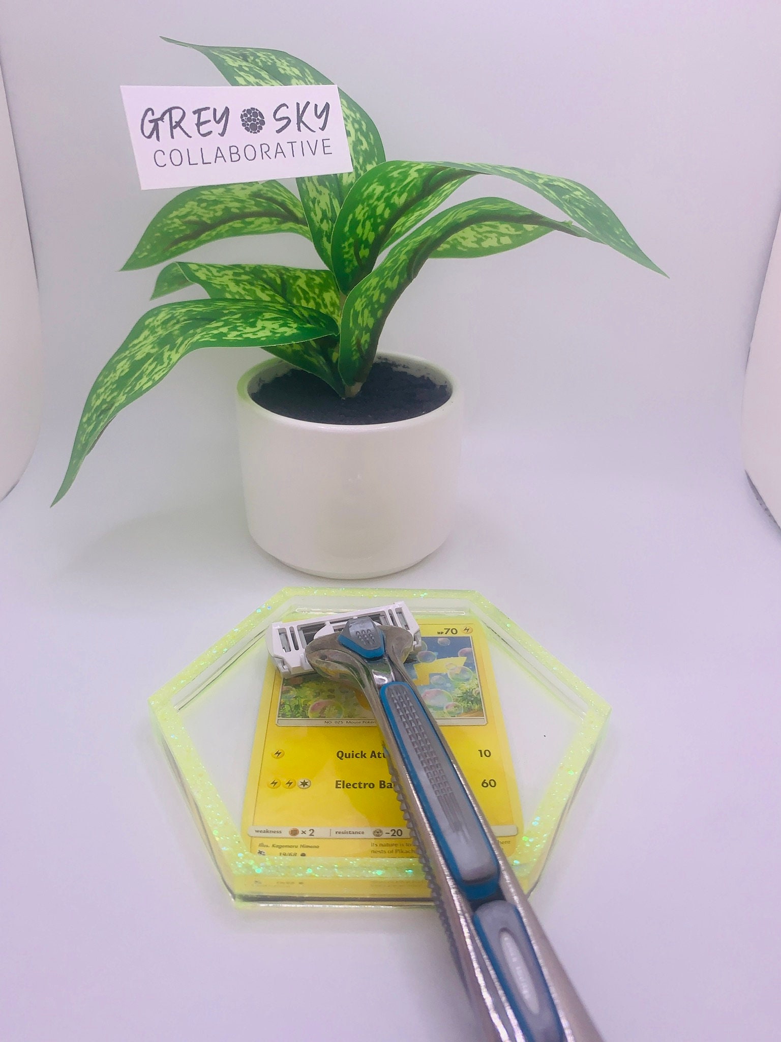 Pikachu Pokémon Card Coaster Pokémon Card Mini Tray Pikachu Pokémon ...