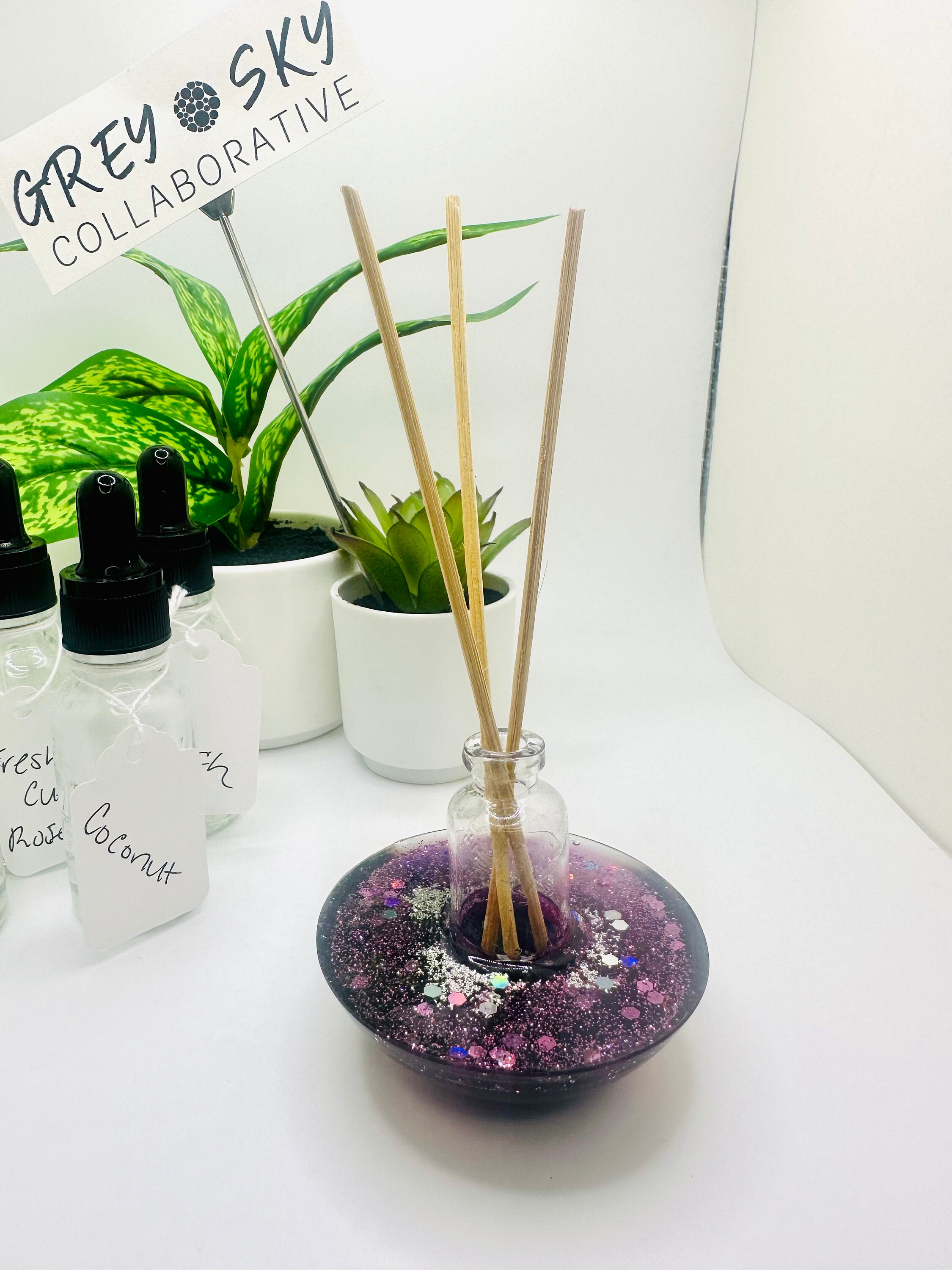 Sphere of Stars Mini Scented Oil Diffuser | Epoxy Resin Reed Diffuser ...