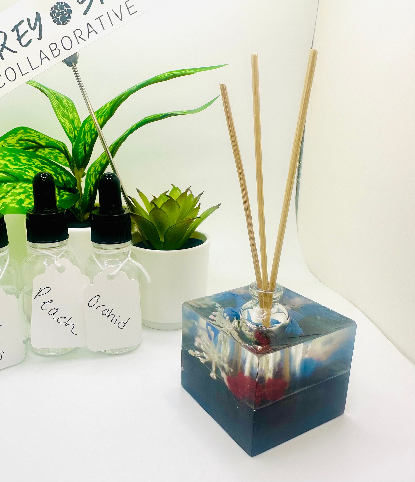 Immersed Flowerbed Mini Scented Oil Diffuser | Epoxy Resin Reed ...