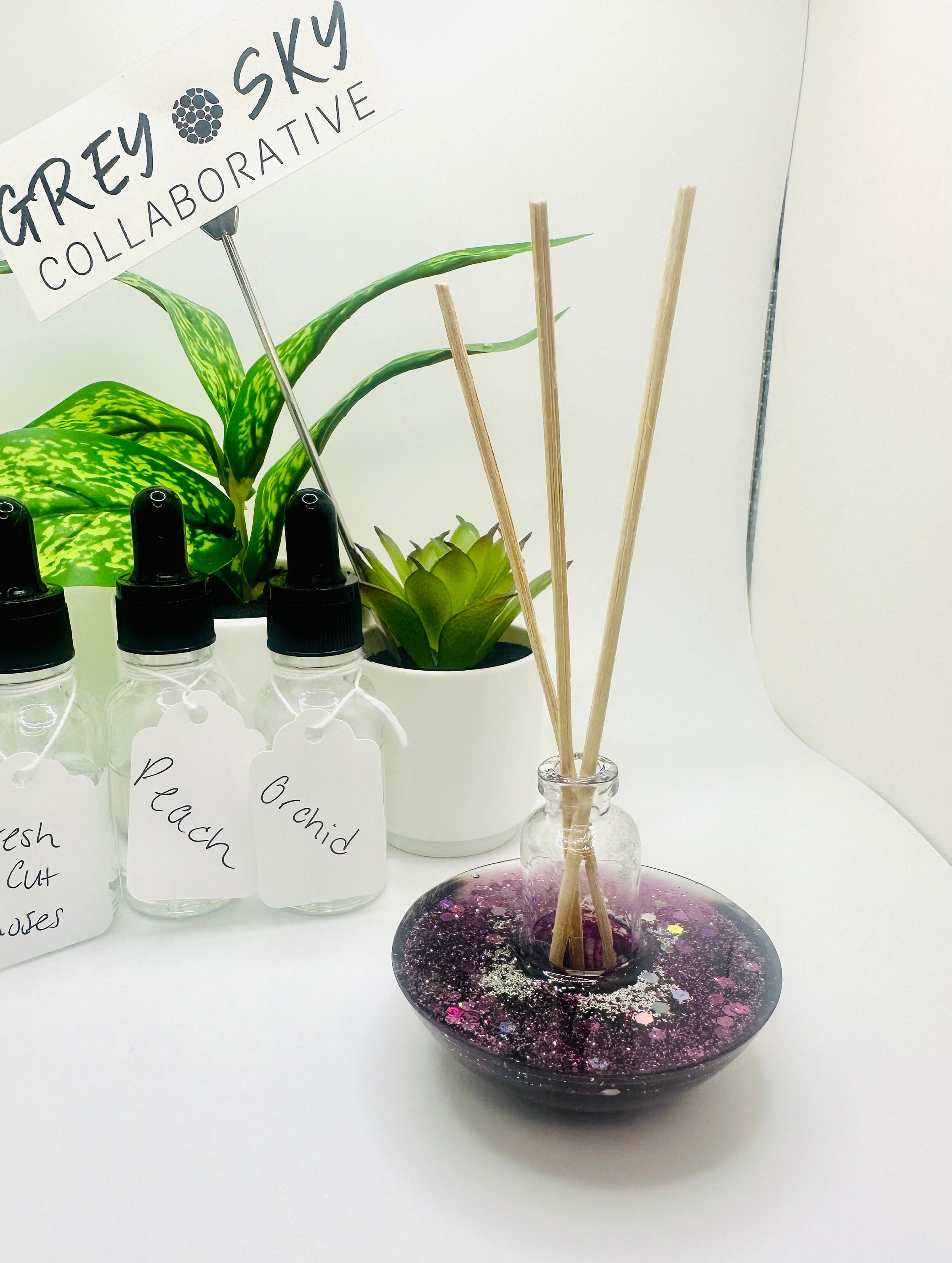 Sphere of Stars Mini Scented Oil Diffuser | Epoxy Resin Reed Diffuser ...