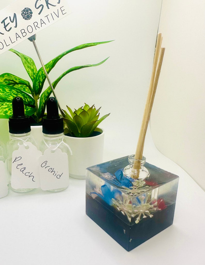 Immersed Flowerbed Mini Scented Oil Diffuser | Epoxy Resin Reed ...