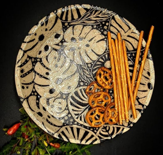 Fine Art Ceramics Plate/Porcelain plate engraving/scraffito Art ...