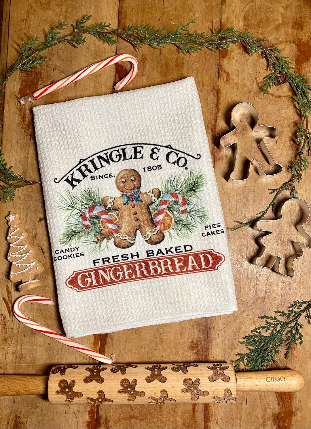 Fresh Baked Gingerbread Towel | Cookie Baking Towel | Kringle and Co ...