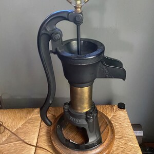 Vintage Repurposed Cast Iron Hand Water Pump Table Lamp - Etsy