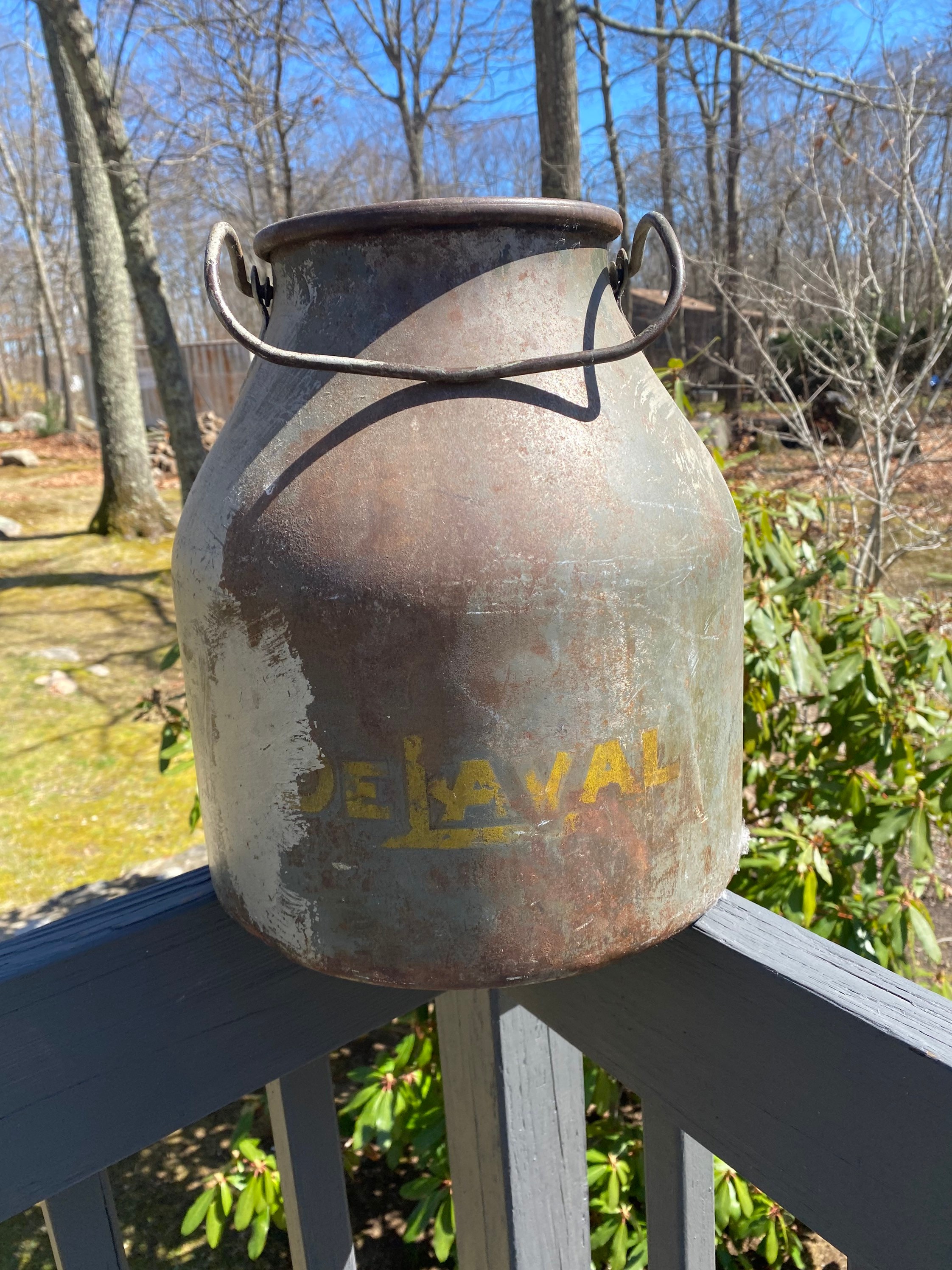 Quartet of Four Vintage Farmhouse Milk Cans in Various Sizes and Styles ...
