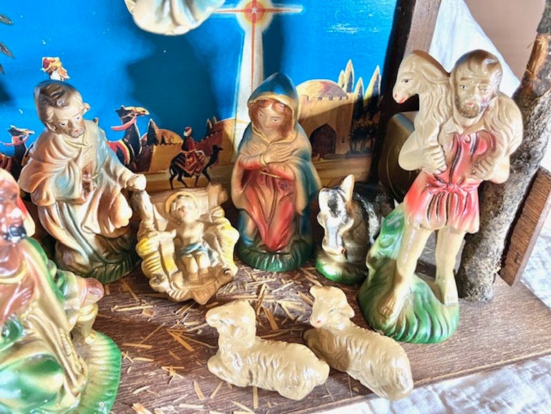 Vintage 1970's 13-piece Nativity Set With Attached Working Lamp Star ...