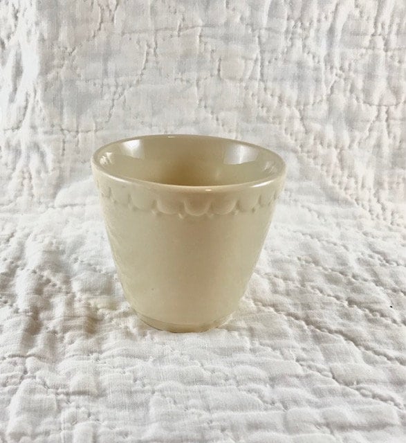 Vintage 1940s Chicken in the Rough Demitasse Cup - Syracuse China - Etsy
