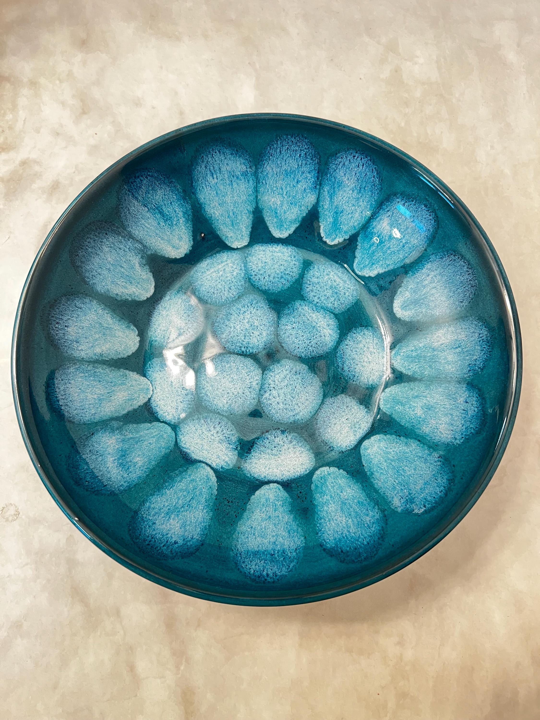 Handmade Pottery Bowls Wheelthrown Pottery Bowls Pottery Bowls Frozen ...