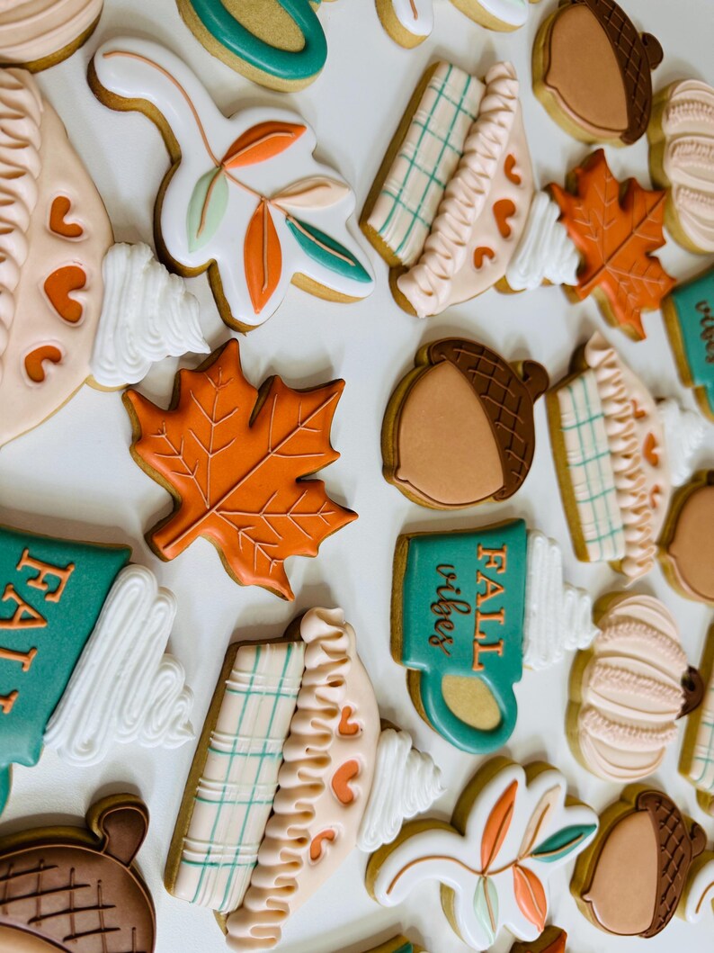 12 Thanksgiving Themed Cookies - Etsy