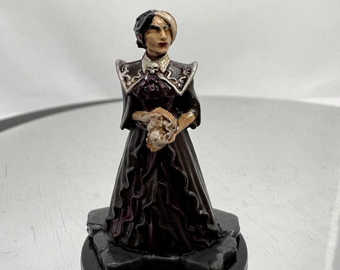 Female Necromancer Patrician Warlock Noble Painted Miniatures Painted ...