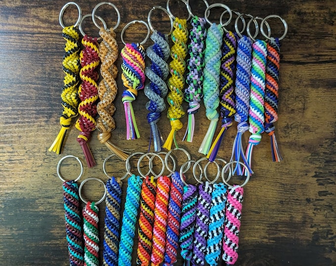 Custom 3 Sting Method Plastic Lanyard Gimp Boondoggle Lacing Rexlace ...