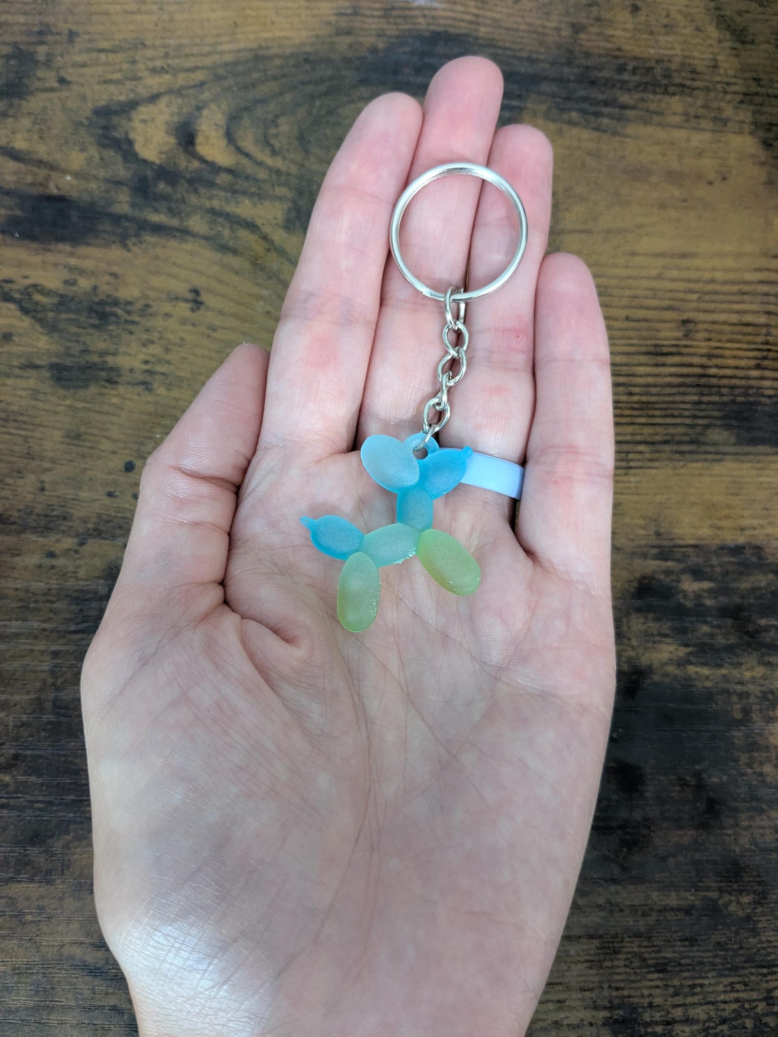 Two-tone Balloon Dog Keychain | Resin Fey Fob | Animal Figurine ...