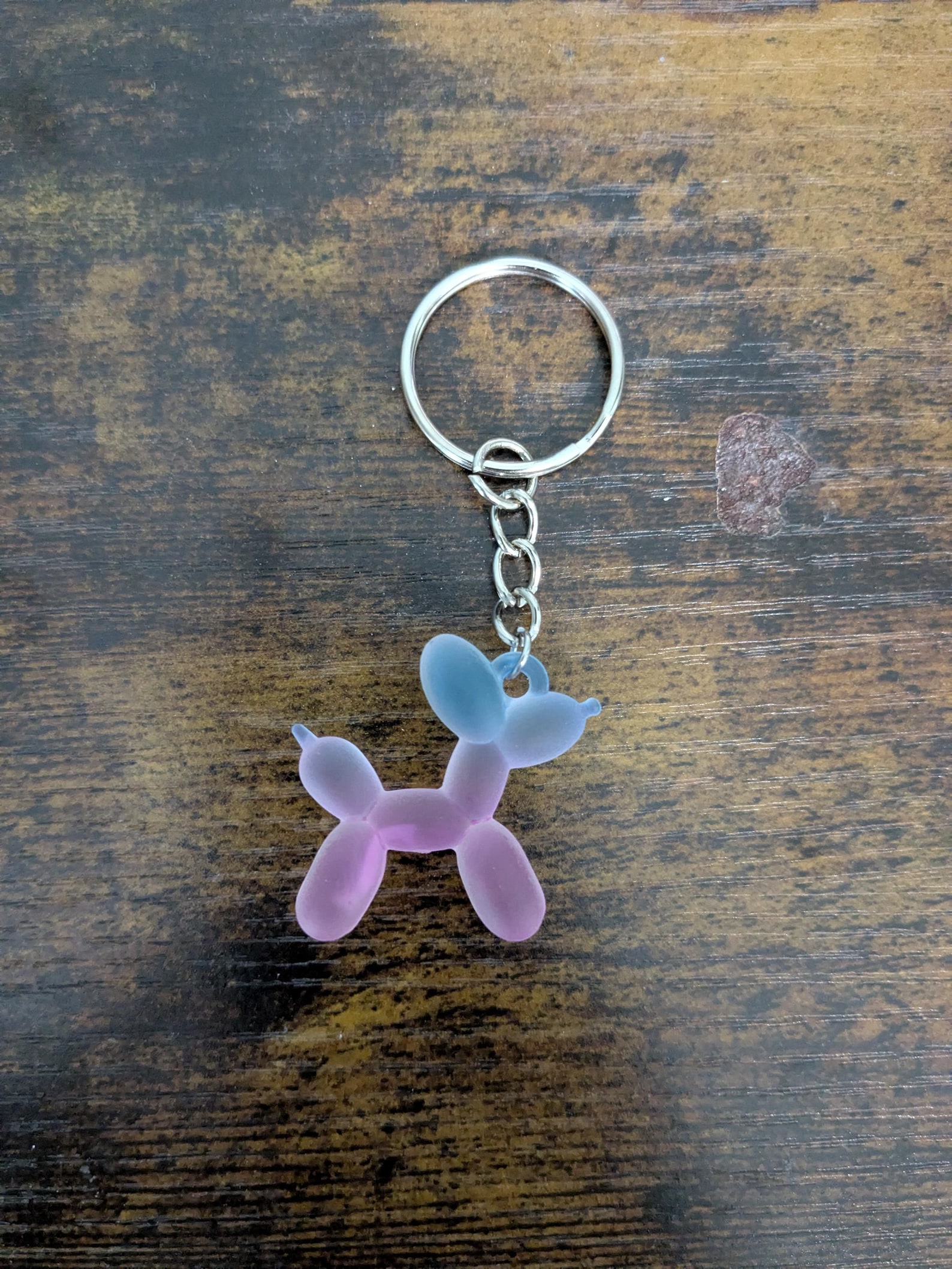 Two-tone Balloon Dog Keychain | Resin Fey Fob | Animal Figurine ...