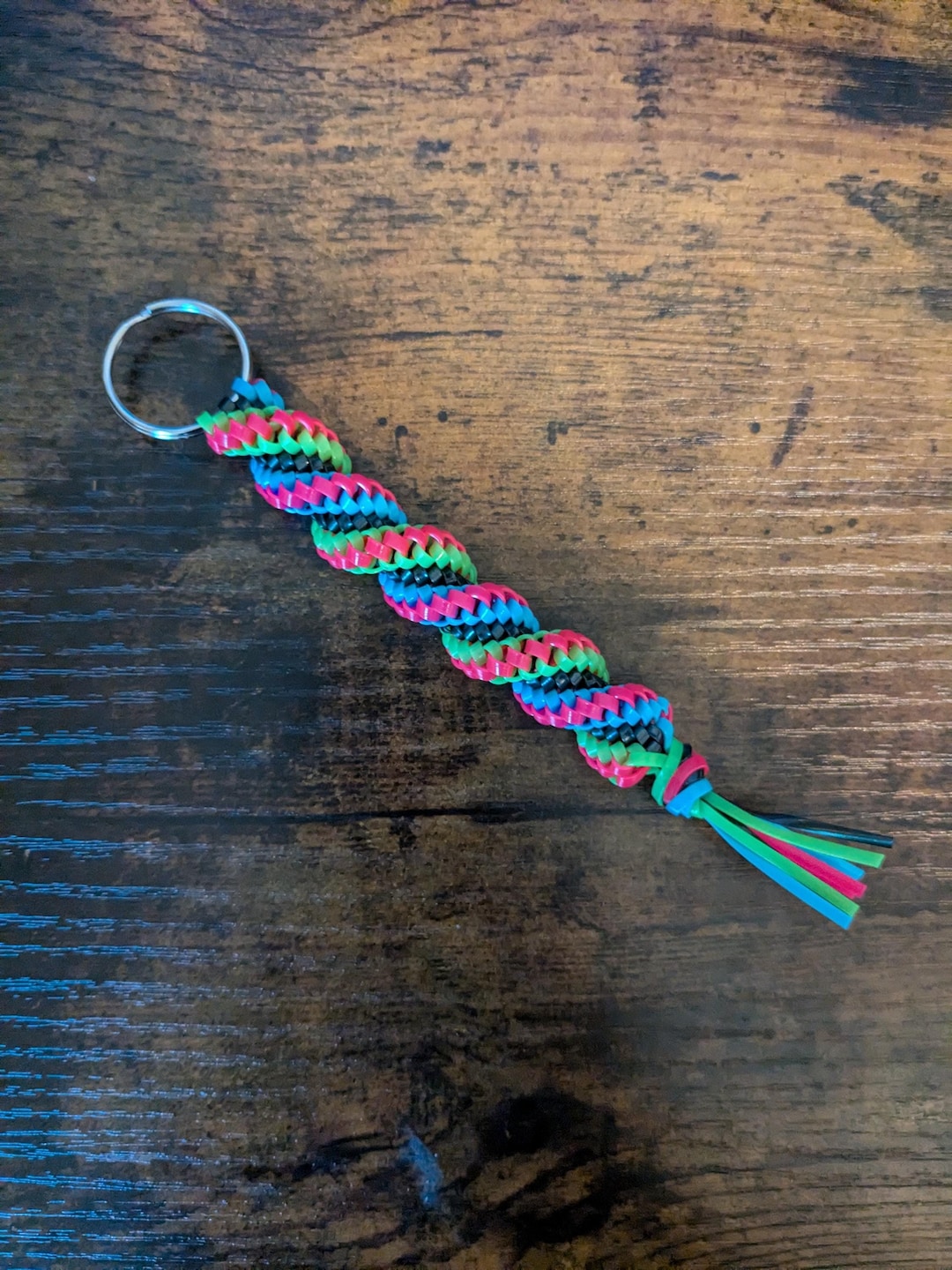Red Blue Green Black Boondoggle Keychain | Corkscrew Twist Rexlace ...