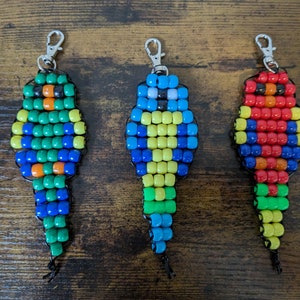 Tropical Bird Bead Animal Keychains Bead Pet Pony Bead Keychain Plastic ...