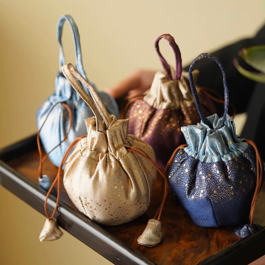 Handmade Exquisite Traditional Satin Fabric Drawstring Pouch Round ...