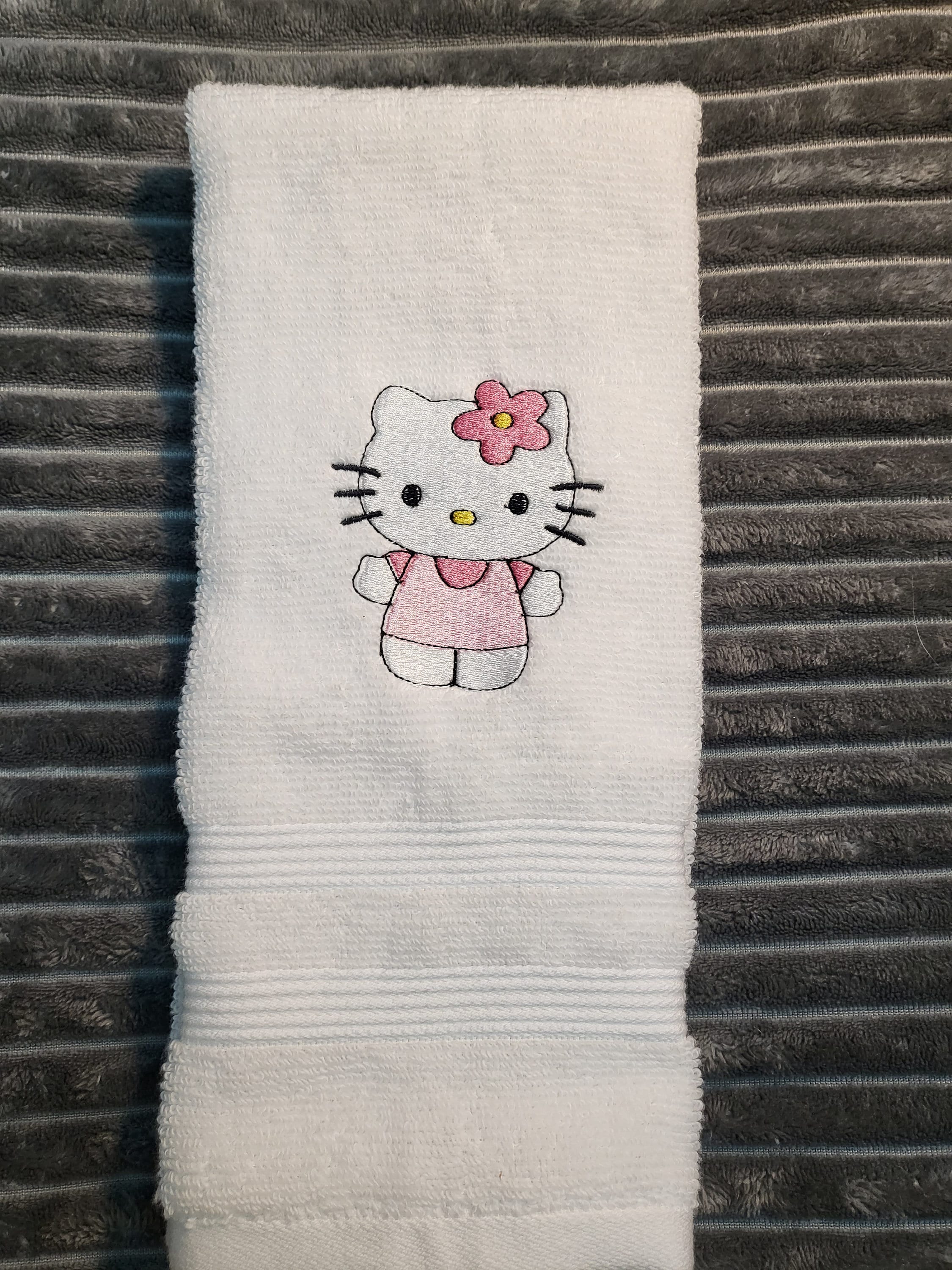 Hello Kitty Towels - Etsy