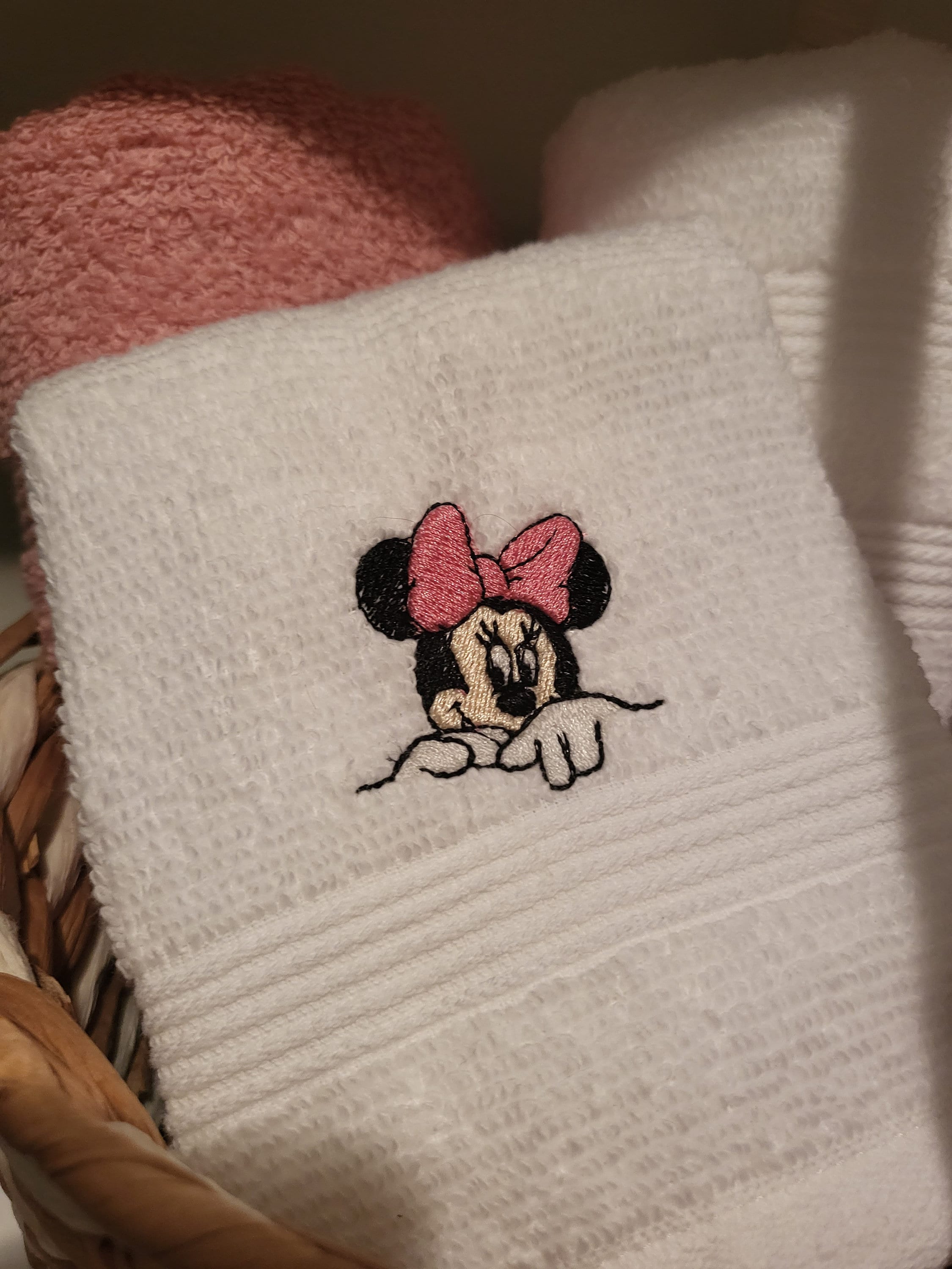 Mickey Mouse and Minnie Mouse Hand Towels - Etsy