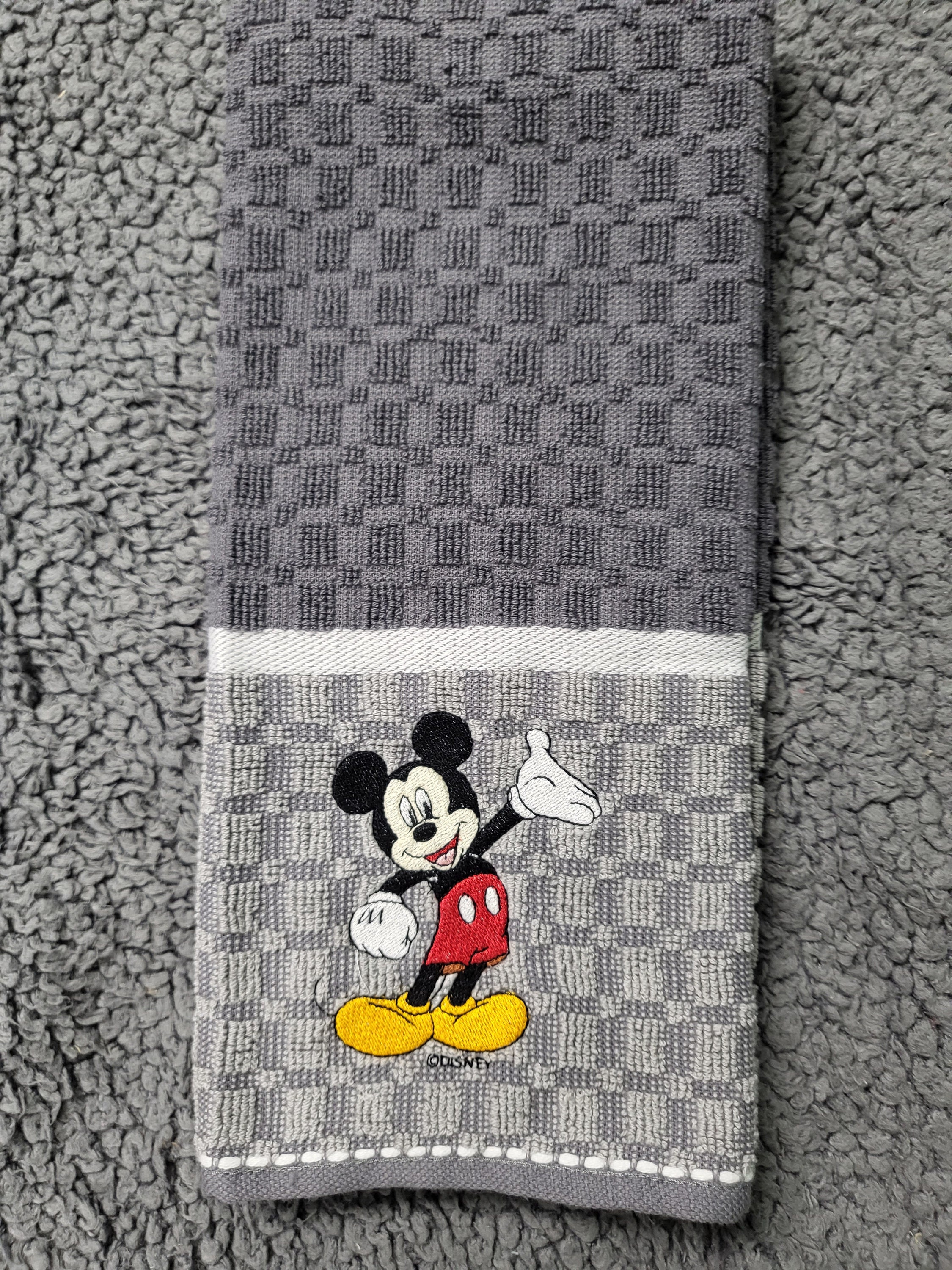 Mickey and Minnie Kitchen Towels - Etsy