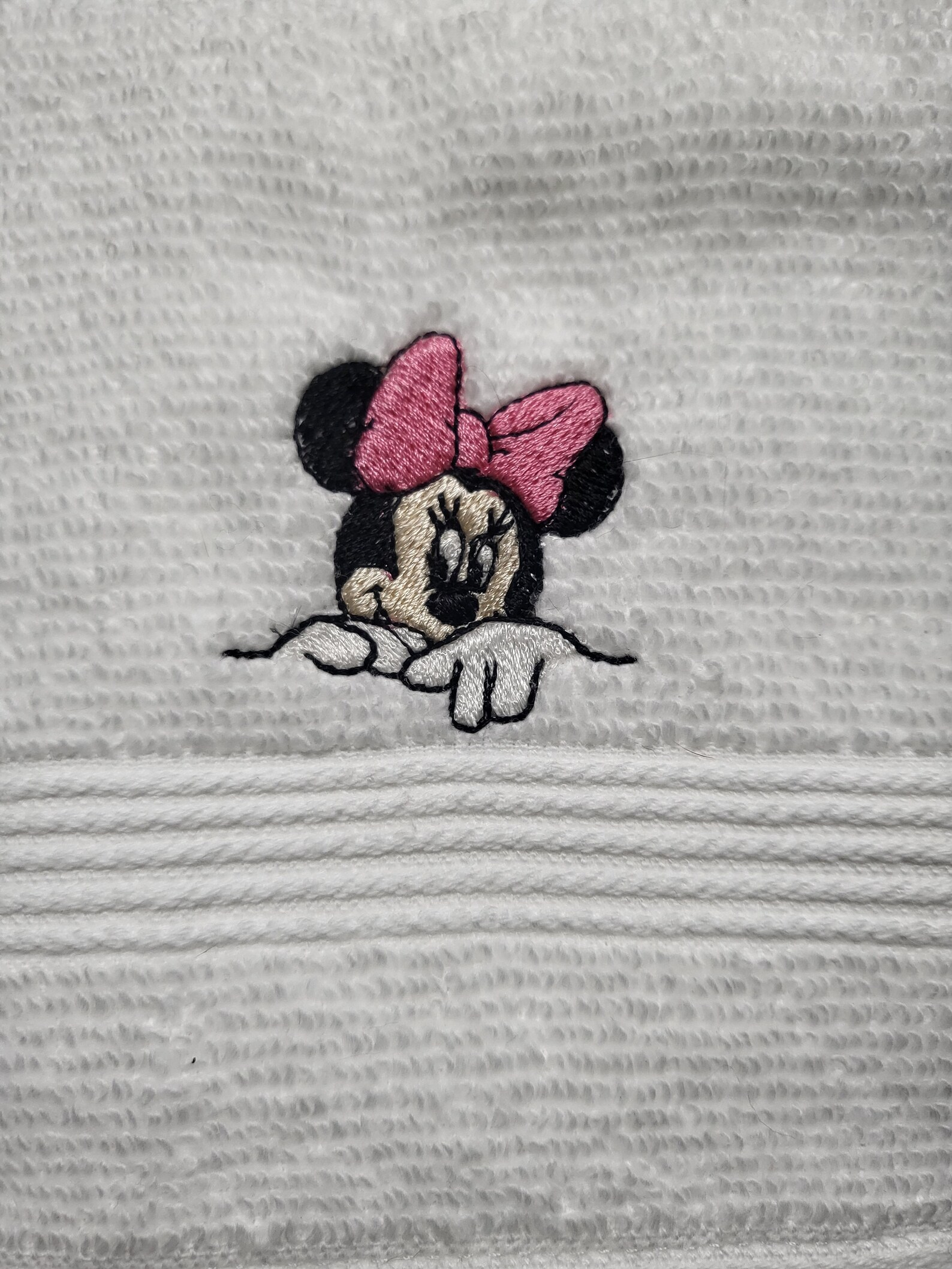 Mickey Mouse and Minnie Mouse Hand Towels - Etsy