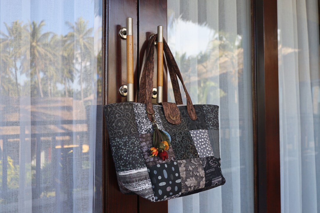 Black Collection Fabric Square Large Handbag, Quilted Bag, Women ...